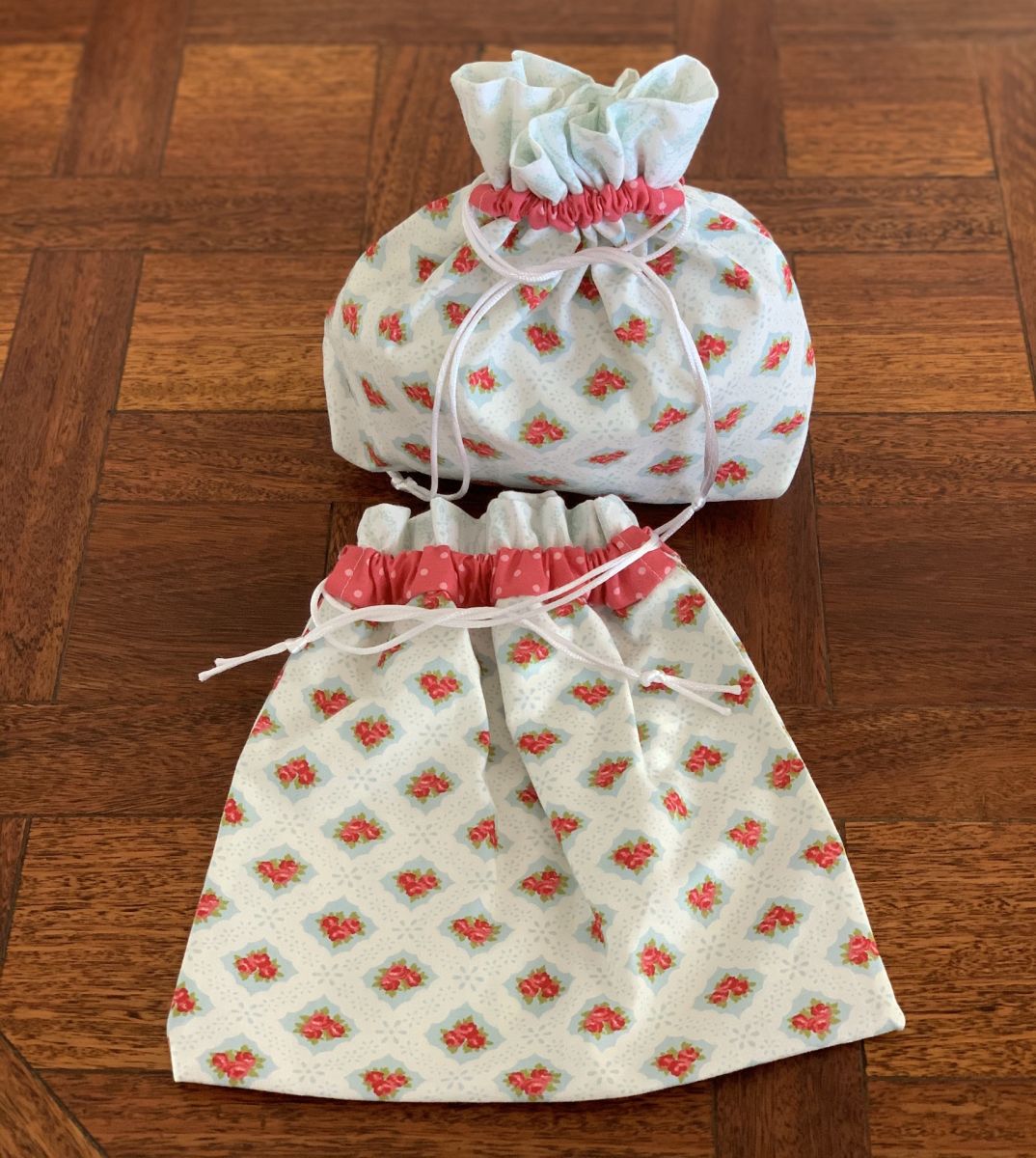 Megelles Sewing Tutorials Draw String Bag Tutorial